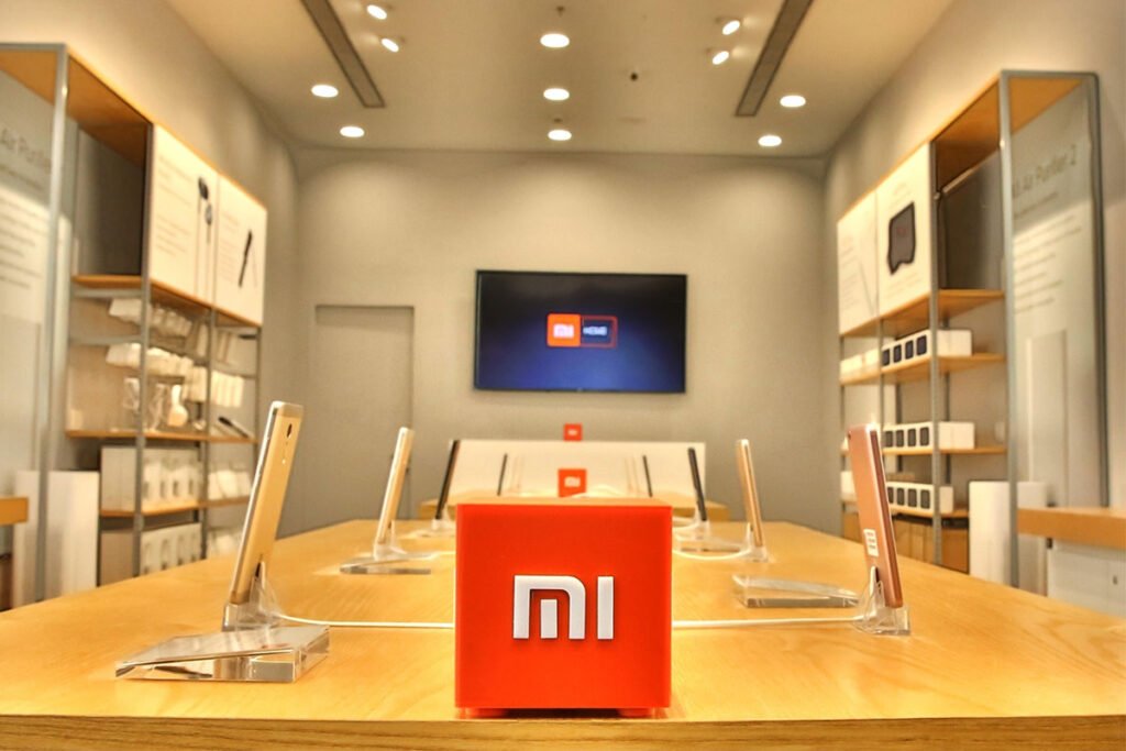 Top 10 Electronics Store Franchises in India (Become Your Own Boss!)